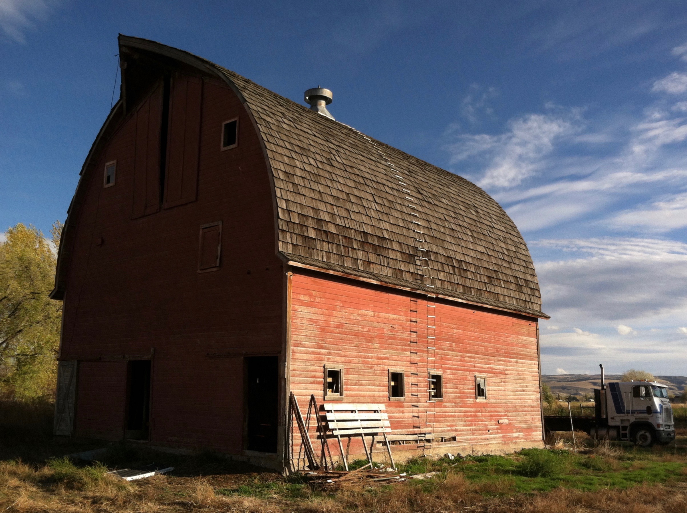 Saving a barn – Boulevard West