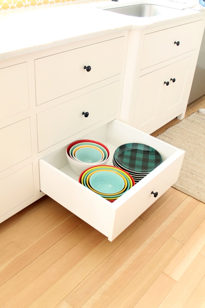 How drawers work hard in a kitchen – Boulevard West