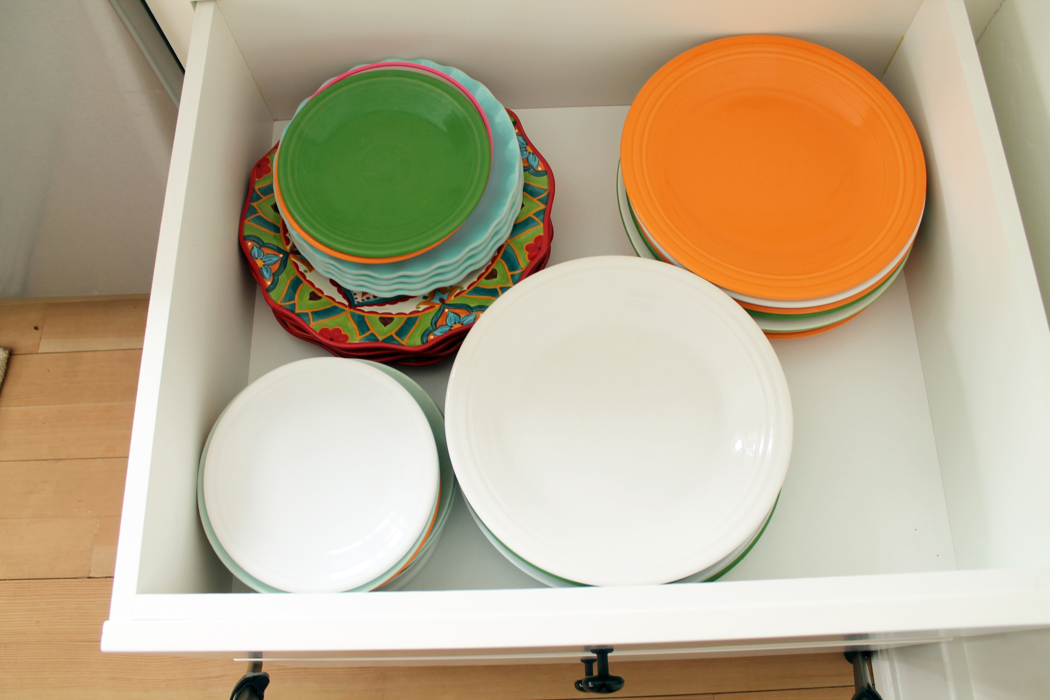 How drawers work hard in a kitchen – Boulevard West